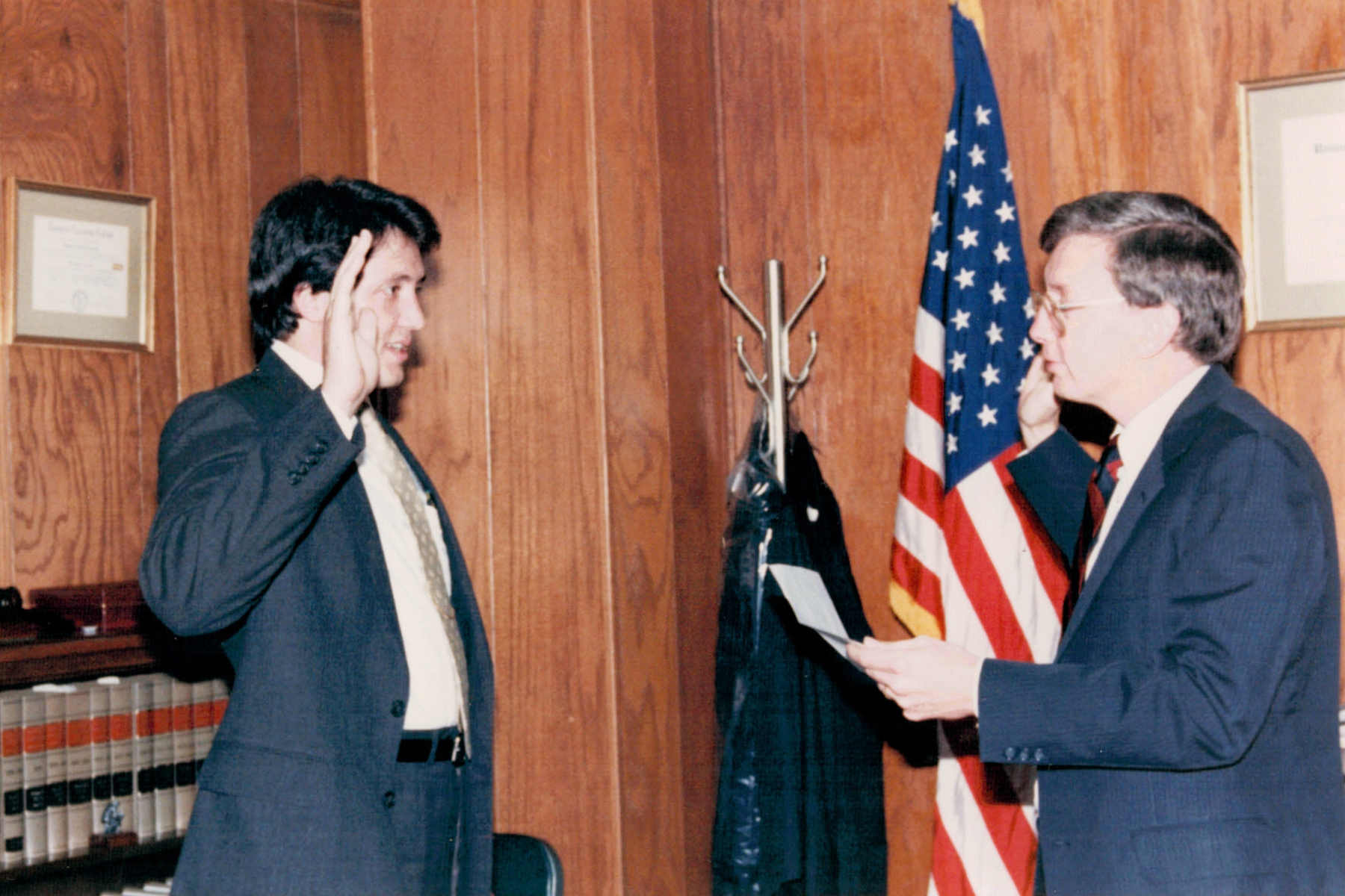 About Attorney Dean Burnetti
